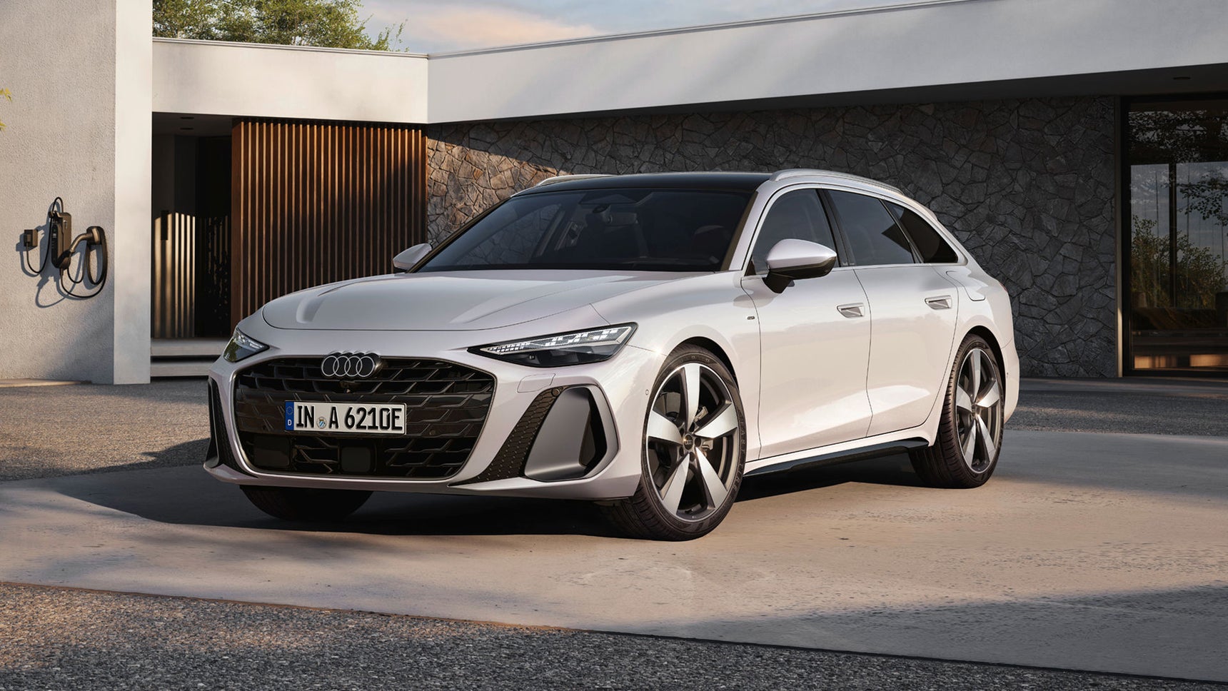 Fully Electric e-tron Collection | Audi UK