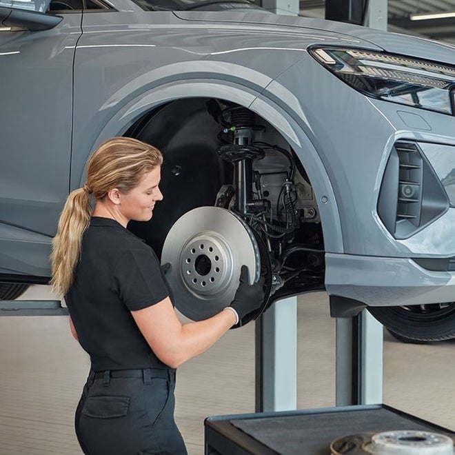 Audi Service & Warranty > Owners and Customers > Audi Ireland
