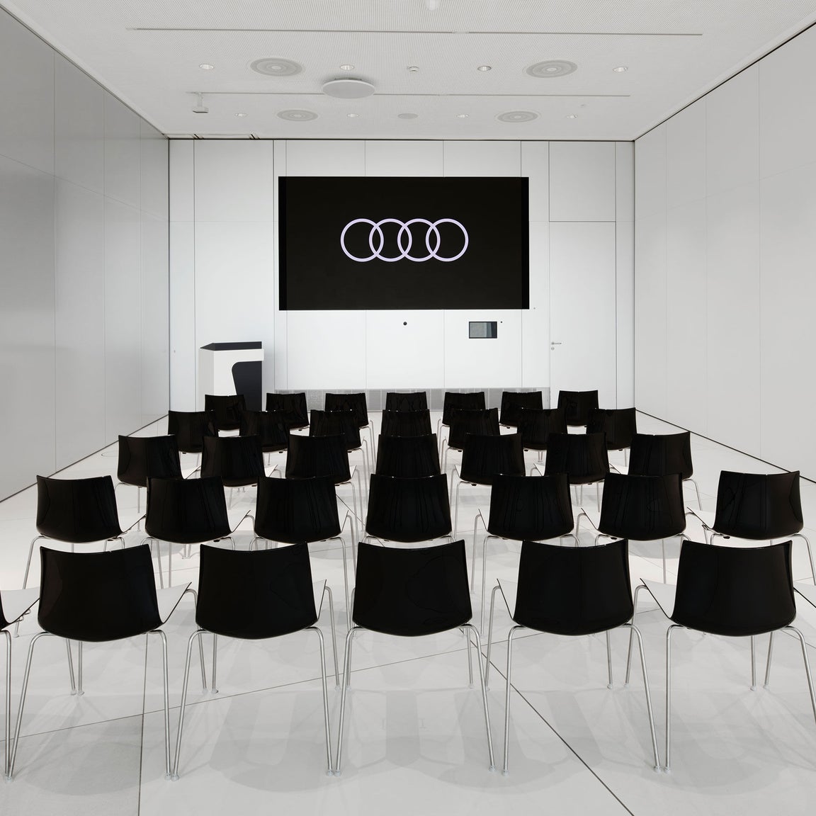 Audi driving experience center | Audi driving experience