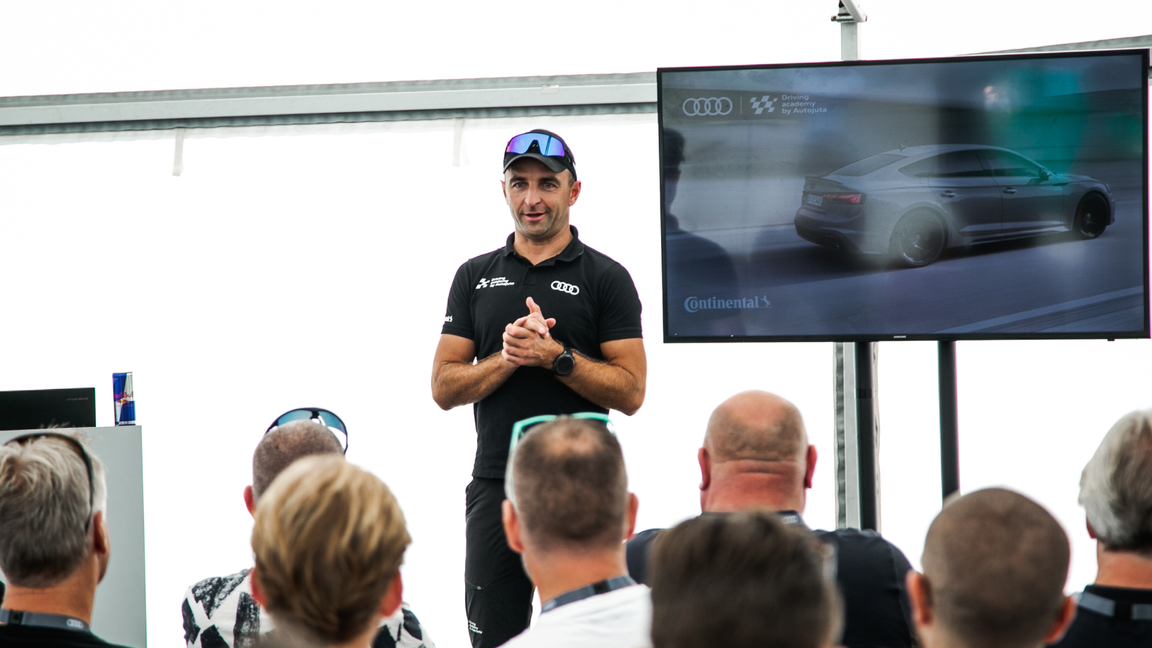 Driving academy by „Autojuta“