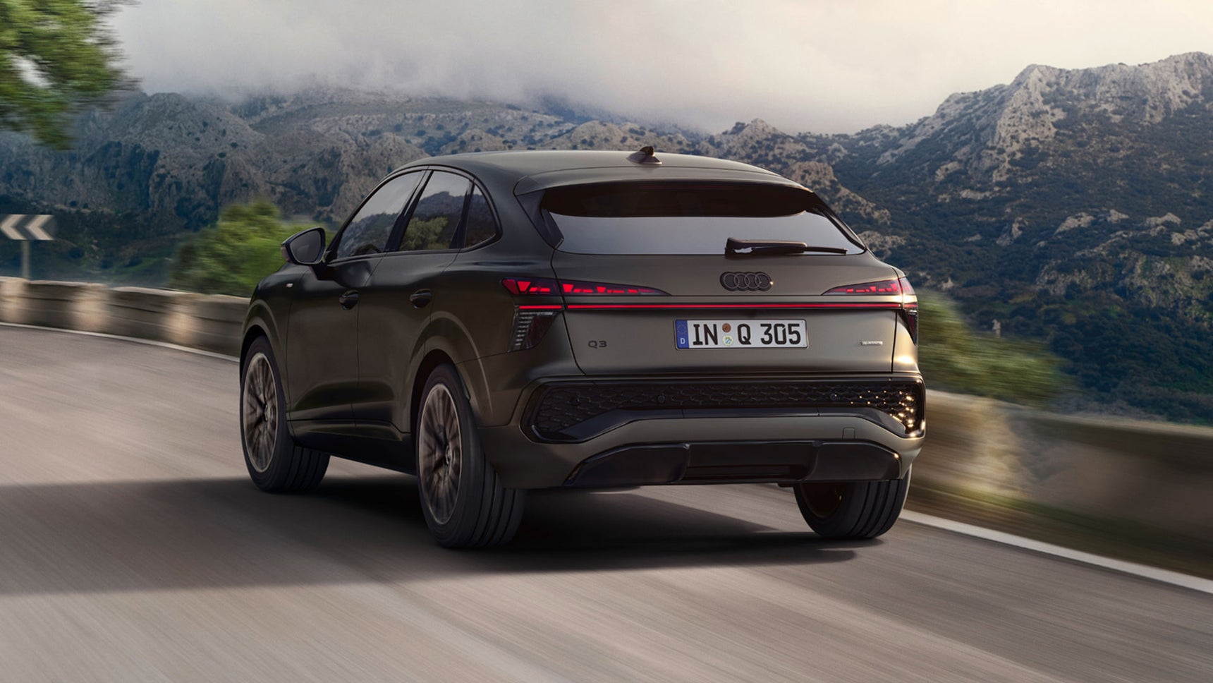 Fully Electric e-tron Collection | Audi UK
