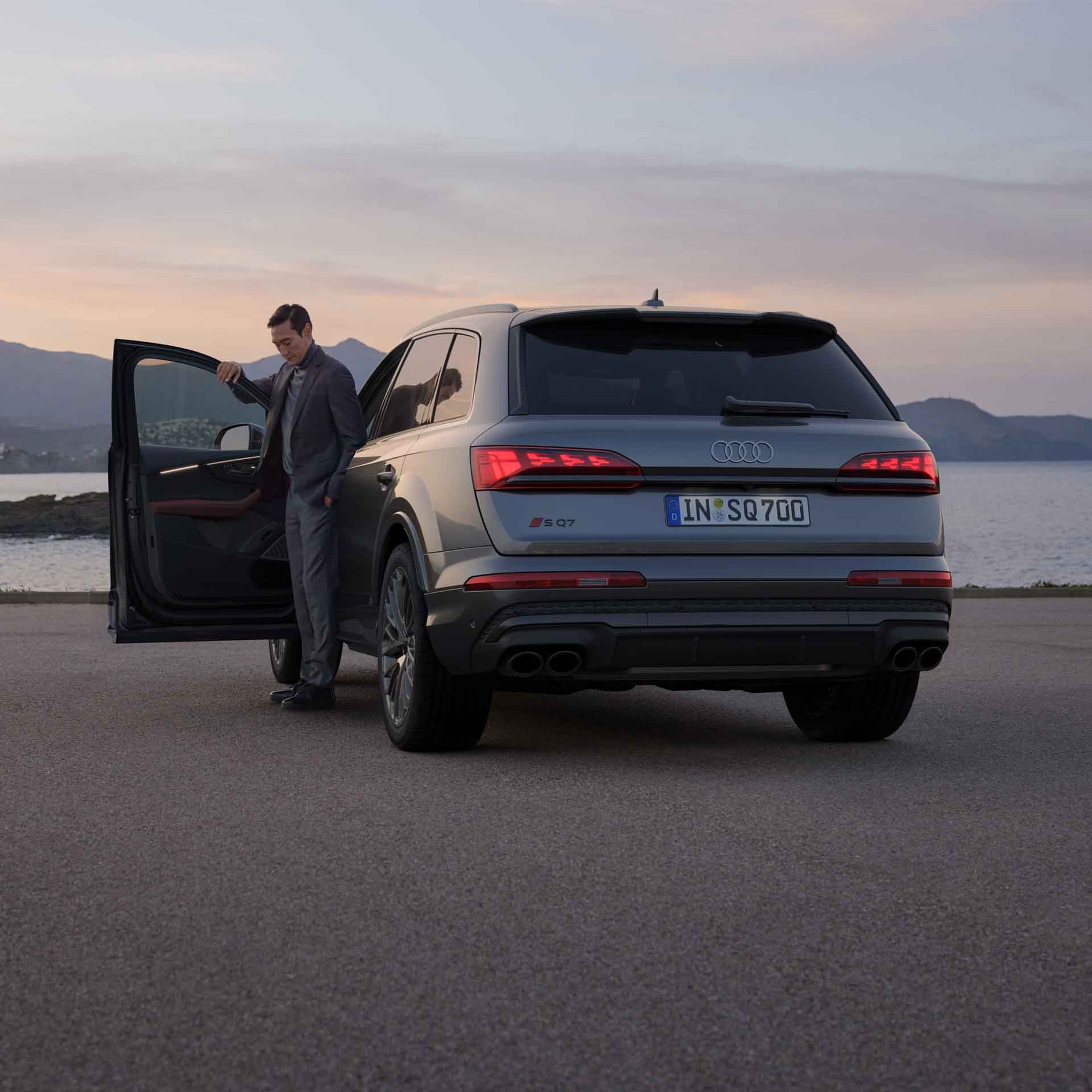 SQ7 SUV > Q7 > Audi Deutschland