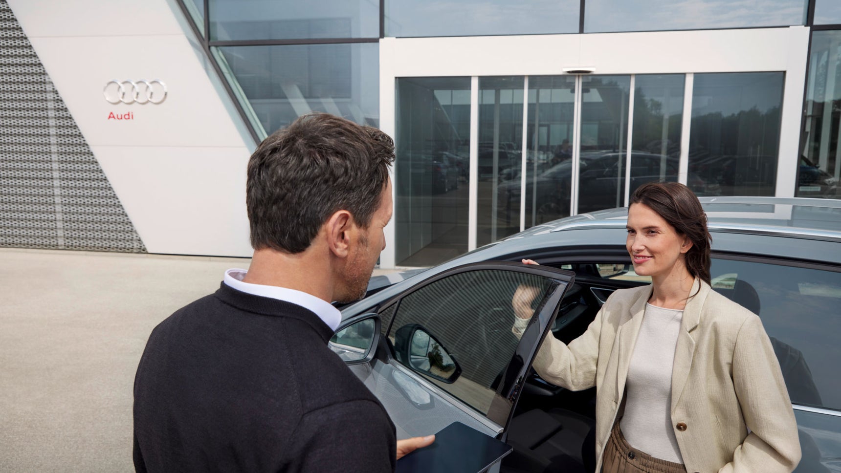 Découvrez la concession Audi Tours | Audi France