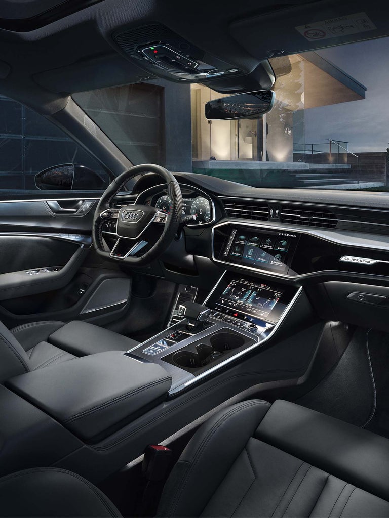 Audi Q7 > Audi Vietnam