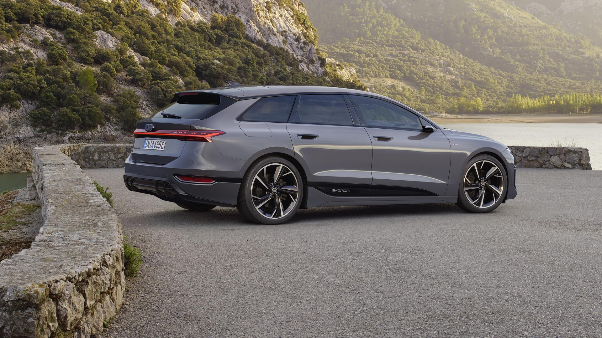 A6 Avant e-tron Design & utrustning | Audi
