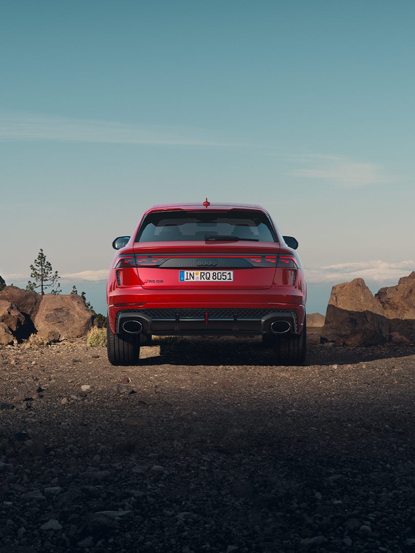 Explore Audi RS Q8 Features, Price & Interiors | Audi India